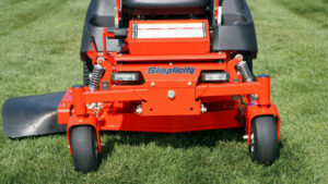 Who Makes Simplicity Mowers? Briggs & Stratton! [Detailed]
